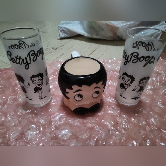 Betty Boop | Kitchen | 8s Betty Boop 3 Piece Set | Poshmark